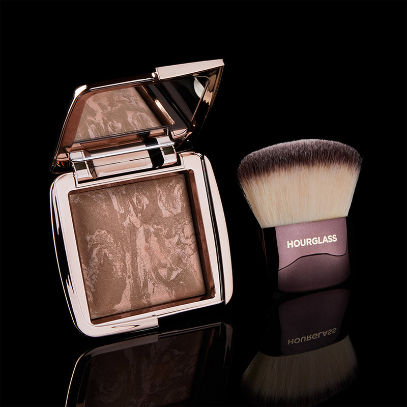Ambient™ Lighting Bronzer | Natural, Sun-Kissed Glow | Hourglass UK ...